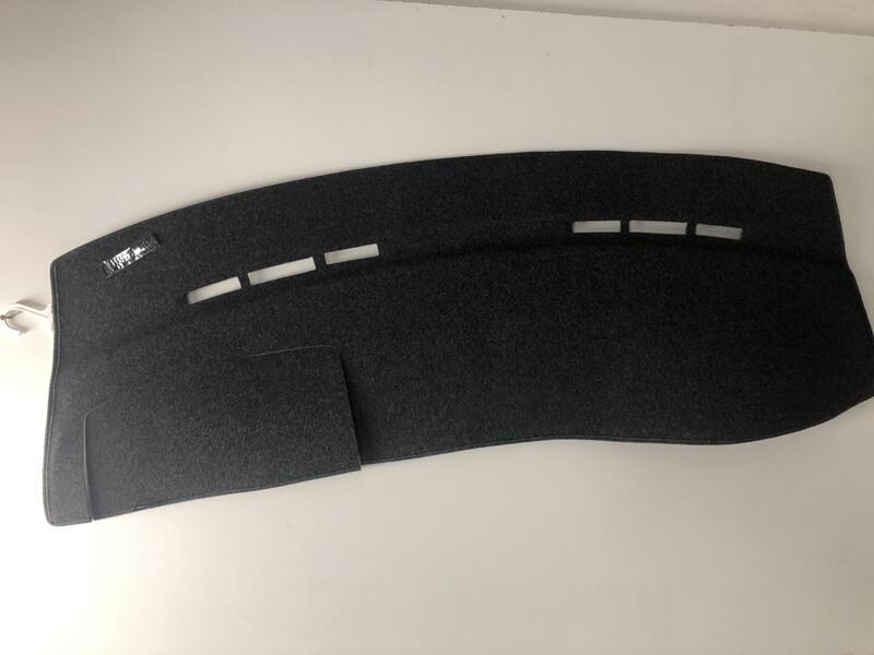 Shevron Dashmat suits Mercedes V-Class V250D Chassis: 447 With Passeng ...